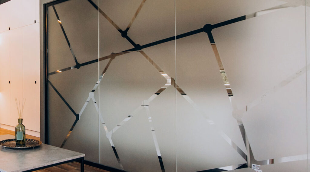 Sticker Sandblast Vs Stikcer - Onlineprint.co.id Blog