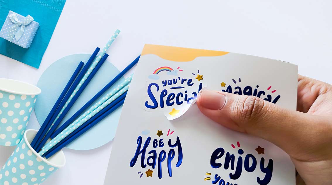 5 Ide Kreatif Custom Stiker untuk DIY & Dekorasi Unik - Onlineprint.co ...