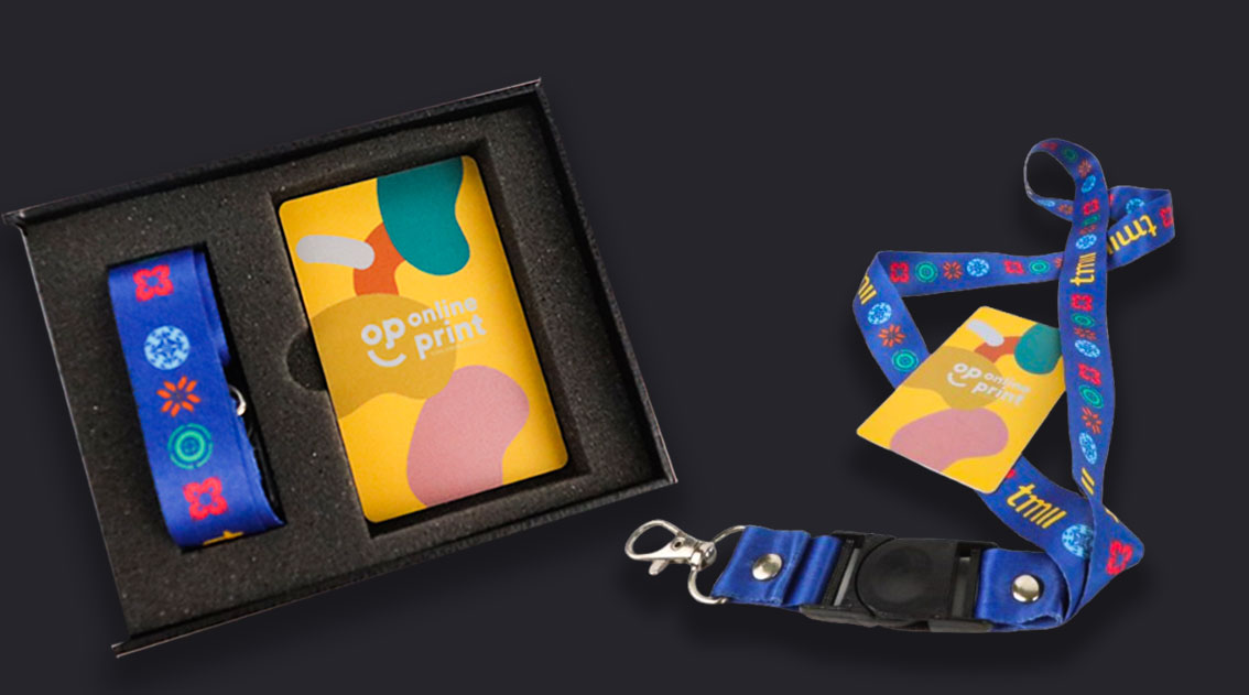 Inspirasi Desain Id Card Karyawan Modern untuk Startup - Onlineprint.co ...